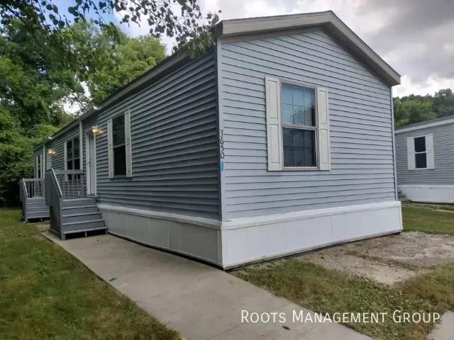 3 Bedroom Apartment for Rent at 3650 Aurora Ct, Flint, MI 48504