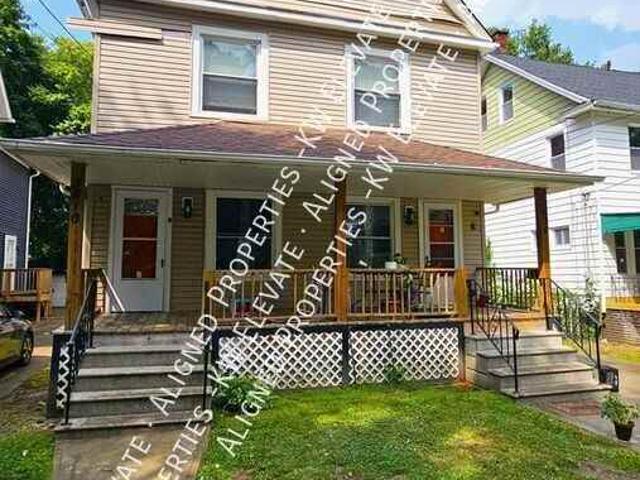 3 Bedroom Apartment for Rent at 3810 Archwood Ave, Cleveland, OH 44109 Brooklyn Centre