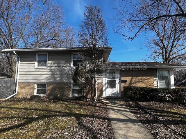 3 Bedroom Apartment for Rent at 3824 168th Pl, Country Club Hills, IL 60478