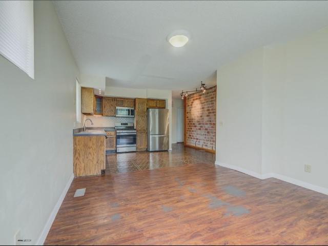 3 Bedroom Apartment for Rent at 3843 Saint Ferdinand Ave #F1, St. Louis, MO 63113 Jeff Vander Lou