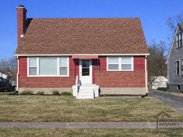3 Bedroom Apartment for Rent at 3009 Rosedale Blvd, Louisville, KY 40220 Bon Air