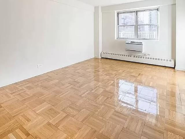 3 Bedroom Apartment for Rent at 302 E 46th St #12K, New York, NY 10017 Midtown East