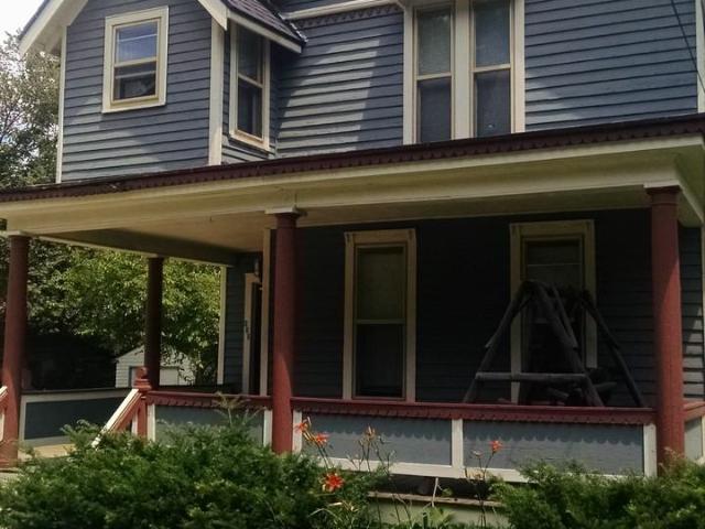 3 Bedroom Apartment for Rent at 306 Douglas Ave #2, Kalamazoo, MI 49007 Sloan