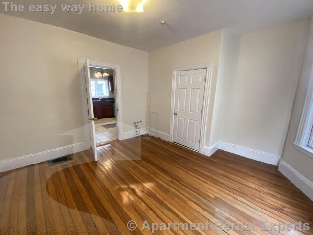 3 Bedroom Apartment for Rent at 30 Lawrence St #2, Everett, MA 02149 Glendale