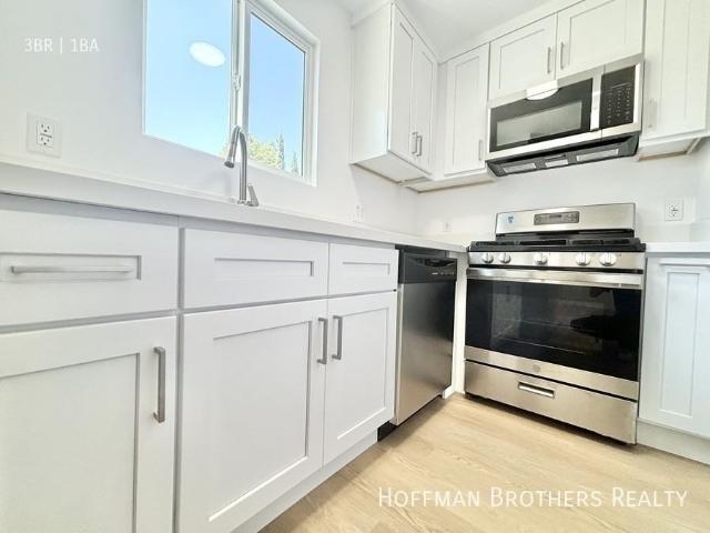 3 Bedroom Apartment for Rent at 327 S Avenue 59 #3, Los Angeles, CA 90042 Highland Park