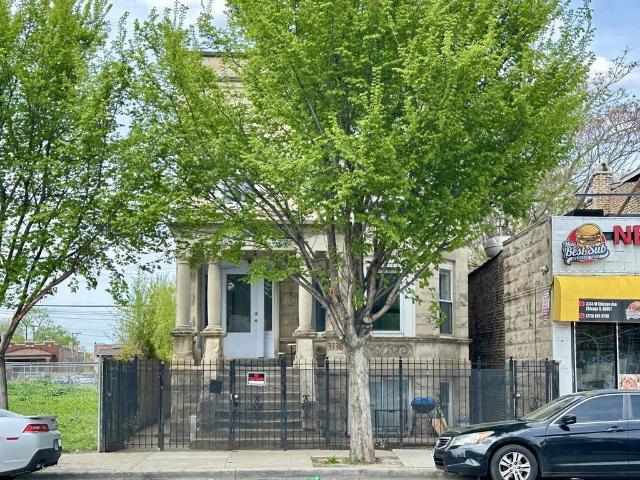 3 Bedroom Apartment for Rent at 3336 W Chicago Ave #1F, Chicago, IL 60651 Humboldt Park