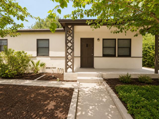 3 Bedroom Apartment for Rent at 4723 Arlington Ave, Riverside, CA 92504 Magnolia Center