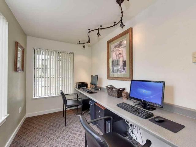 3 Bedroom Apartment for Rent at 4724 S 272nd St, Kent, WA 98032