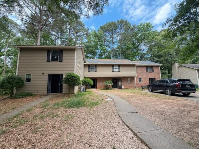 3 Bedroom Apartment for Rent at 4030 Hawthorne Cir Se #2, Smyrna, GA 30080