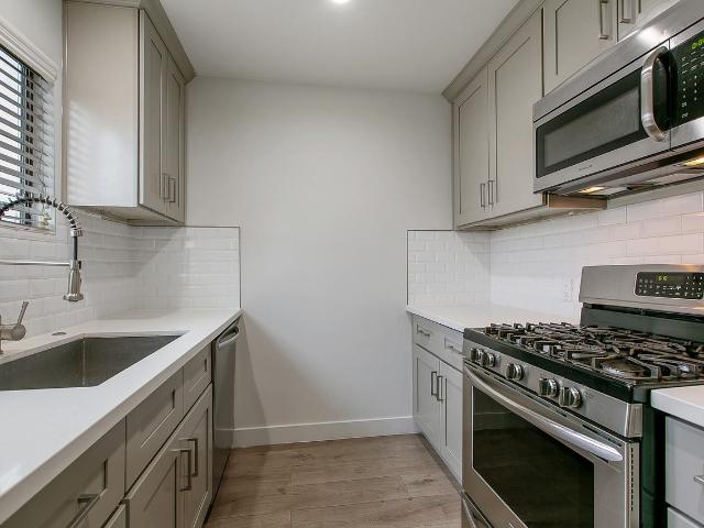 3 Bedroom Apartment for Rent at 4053 West 23rd Street #B, Los Angeles, CA 90018 UNNC