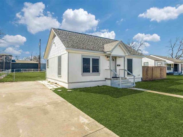 3 Bedroom Apartment for Rent at 408 W Avenue F, Garland, TX 75040