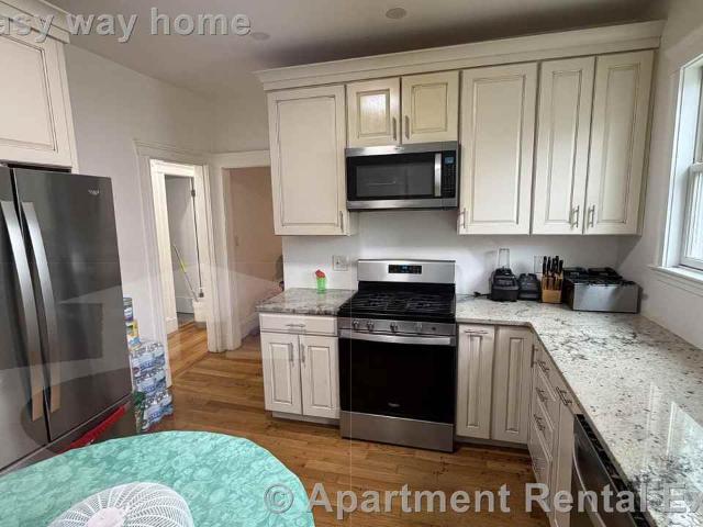 3 Bedroom Apartment for Rent at 41 Jaques St #1, Somerville, MA 02145 Ten Hills