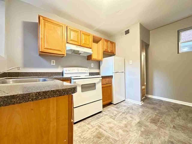 3 Bedroom Apartment for Rent at 43 E 23rd St #2, Chester, PA 19013