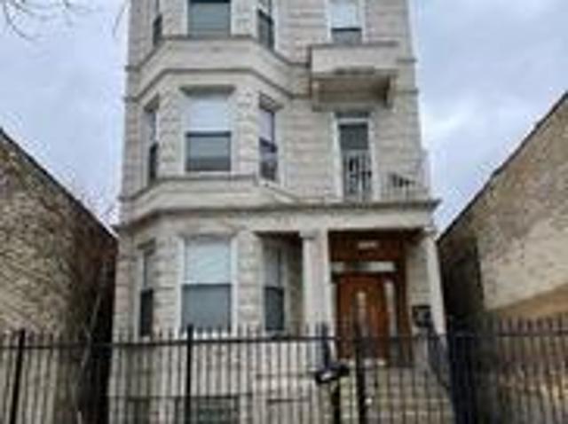 3 Bedroom Apartment for Rent at 5532 N Broadway St #B, Chicago, IL 60640 Edgewater