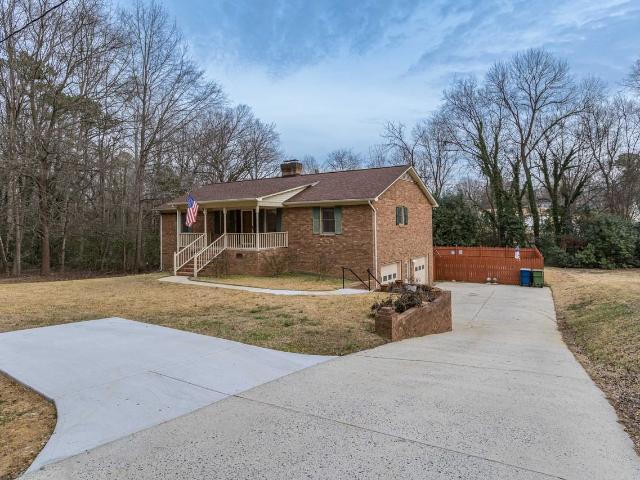 3 Bedroom Apartment for Rent at 5038 Clearwater Lake Rd #1, Mount Holly, NC 28120