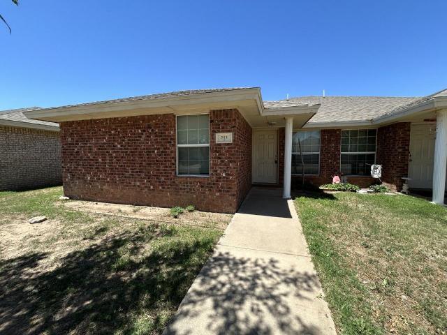 3 Bedroom Apartment for Rent at 511 N Clinton Ave, Lubbock, TX 79416 North by Northwest