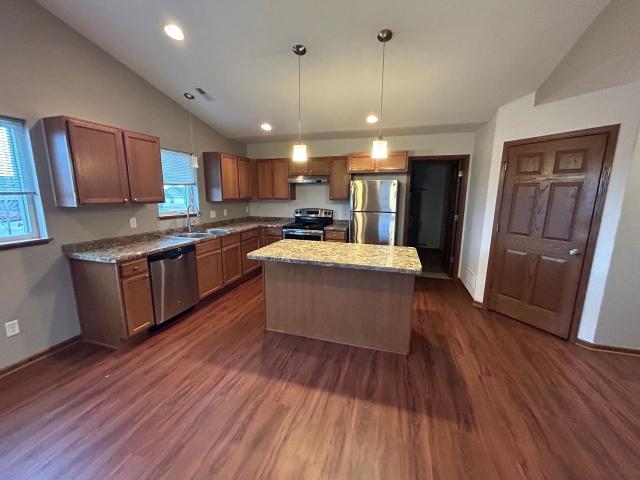 3 Bedroom Apartment for Rent at 514 E Skylark Trl, Mankato, MN 56001