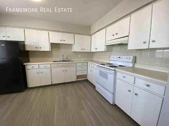 3 Bedroom Apartment for Rent at 5275 W 1st Ave #116, Lakewood, CO 80226 North Alameda