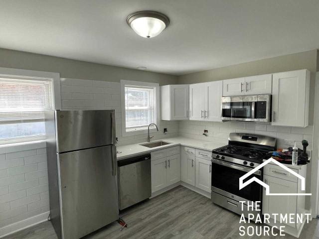 3 Bedroom Apartment for Rent at 5319 W Fullerton Ave #2, Chicago, IL 60639 Belmont Cragin
