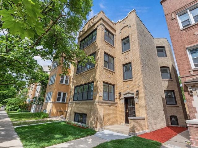 3 Bedroom Apartment for Rent at 6423 N Washtenaw Ave #3, Chicago, IL 60645 West Ridge