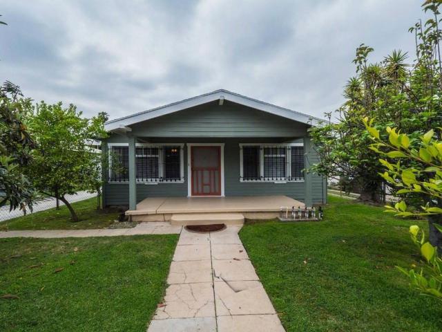 3 Bedroom Apartment for Rent at 6544 De Longpre Ave, Los Angeles, CA 90028 Central Hollywood