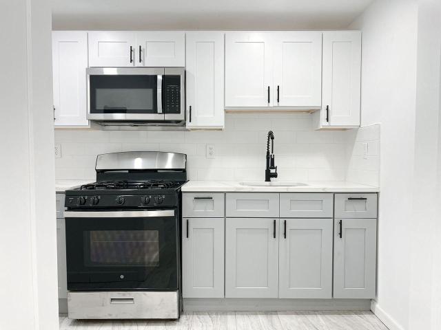 3 Bedroom Apartment for Rent at 6604 Hill St, Hudson, NY 12534