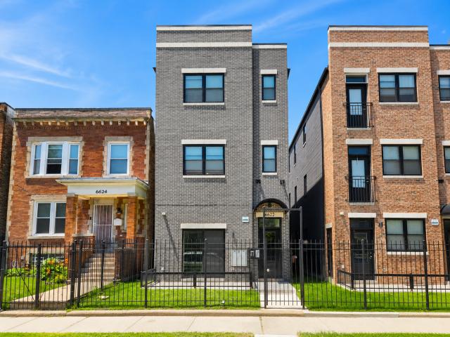 3 Bedroom Apartment for Rent at 6622 S University Ave #1, Chicago, IL 60637 Woodlawn
