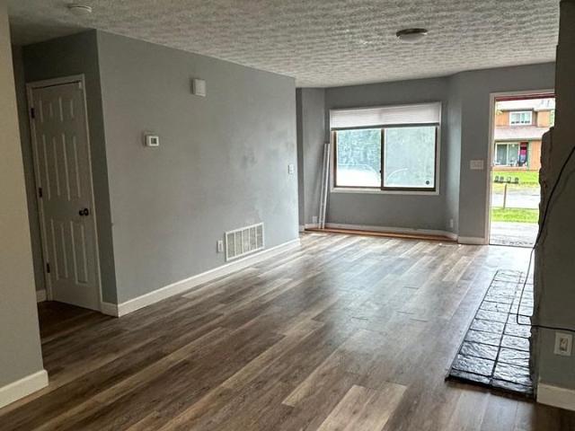 3 Bedroom Apartment for Rent at 6631 Zurich St #1, Anchorage, AK 99507