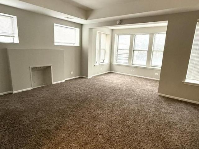 3 Bedroom Apartment for Rent at 6143 S Woodlawn Ave #1, Chicago, IL 60637 Woodlawn