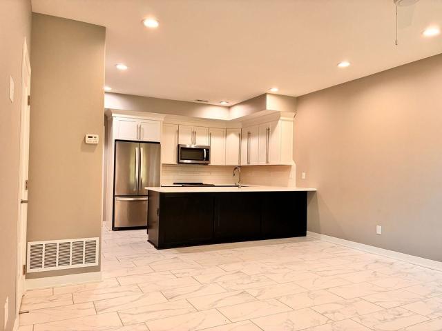 3 Bedroom Apartment for Rent at 750 Se Westown Pkwy, Urbandale, IA 50263