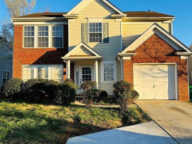 3 Bedroom Apartment for Rent at 7528 Double Springs Ct, Charlotte, NC 28262 Mineral Springs