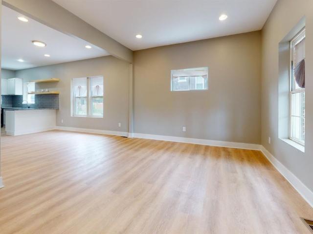 3 Bedroom Apartment for Rent at 7640 Woodrow Wilson St #1, Detroit, MI 48206 Rosa Parks