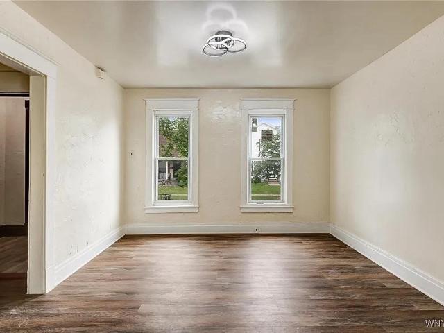 3 Bedroom Apartment for Rent at 76 Chester St, Buffalo, NY 14208 Masten Park