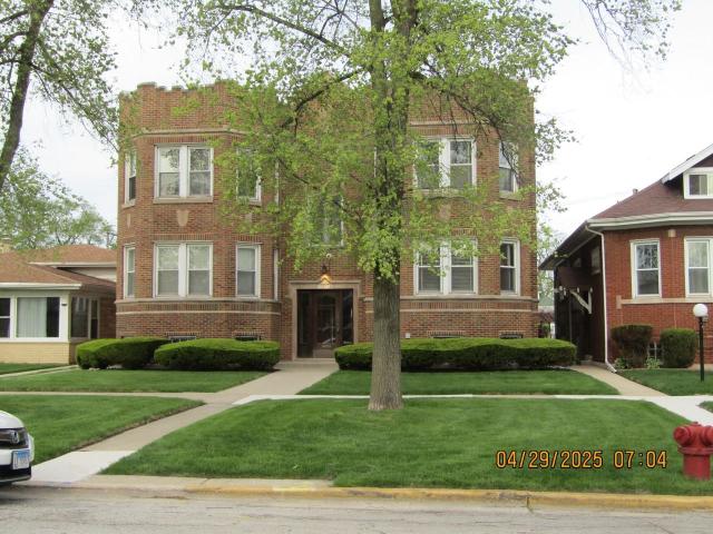 3 Bedroom Apartment for Rent at 7730 S Michigan Ave #1stFL, Chicago, IL 60619 Grand Crossing