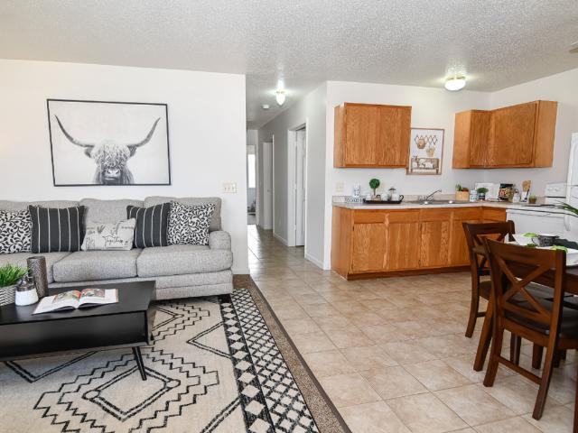 3 Bedroom Apartment for Rent at 705 1st St S, Newton, IA 50208