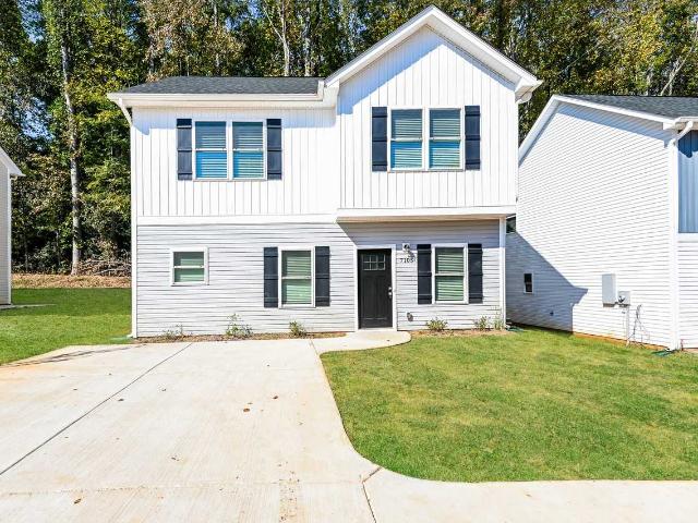 3 Bedroom Apartment for Rent at 7105 Plott Rd, Charlotte, NC 28215 Hickory Grove