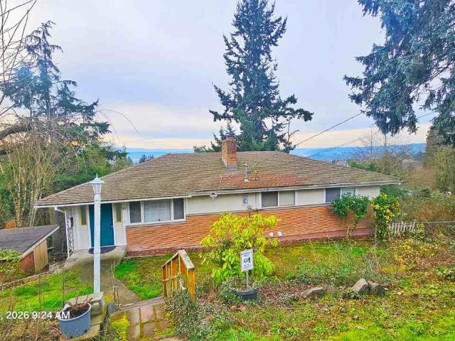 3 Bedroom Apartment for Rent at 7127 S 130th St, Bryn Mawr Skyway, WA 98178 Bryn Mawr Skyway