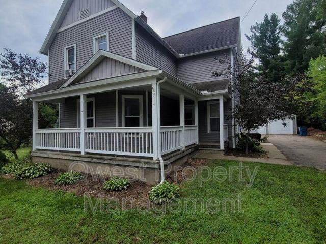 3 Bedroom Apartment for Rent at 714 4 Mile Rd Nw #1, Walker, MI 49544
