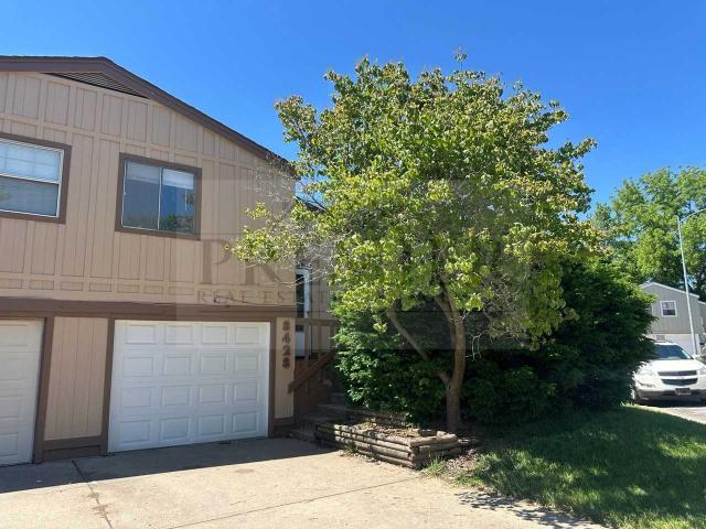 3 Bedroom Apartment for Rent at 8428 Lane Pl, Raytown, MO 64138