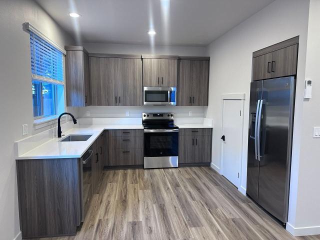 3 Bedroom Apartment for Rent at 823 Se 5th St #3, Bend, OR 97702 Larkspur