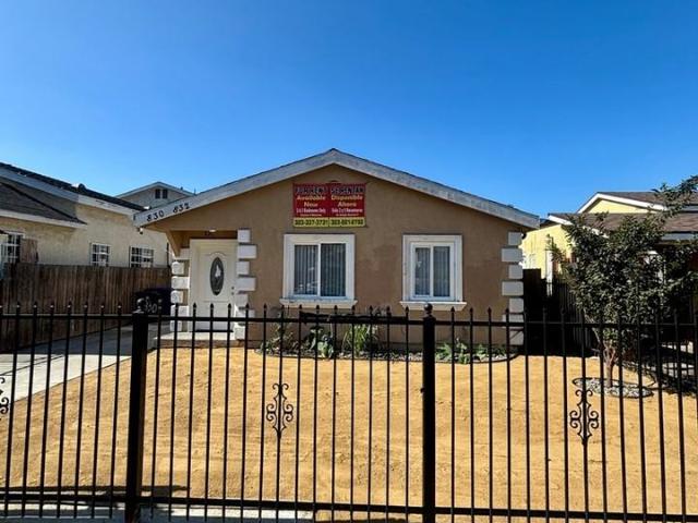 3 Bedroom Apartment for Rent at 830 East 82nd Street, Los Angeles, CA 90001 CANNDU
