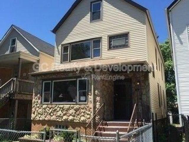 3 Bedroom Apartment for Rent at 8336 S Kingston Ave #1, Chicago, IL 60617 South Chicago