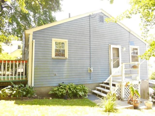 3 Bedroom Apartment for Rent at 8 Proctor St #2, Worcester, MA 01606 Indian Lake East