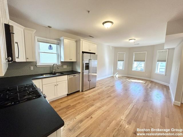 3 Bedroom Apartment for Rent at 995 Dorchester Ave #2, Boston, MA 02125 Columbia Point
