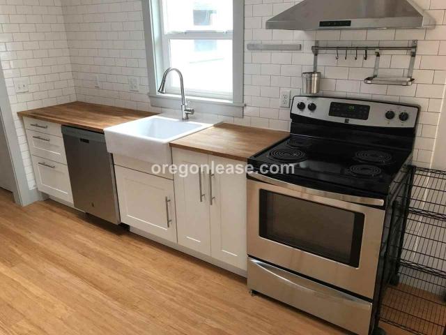 3 Bedroom Apartment for Rent at 91 N Lawrence St, Eugene, OR 97401 Downtown Eugene