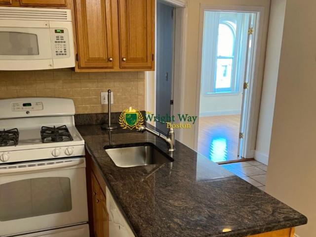 3 Bedroom Apartment for Rent at 93 Westland Ave #504DW, Boston, MA 02115 Fenway Kenmore Audubon Circle Longwood