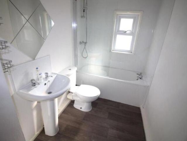 3 bedroom apartment for rent in Marquis Road, London, NW1