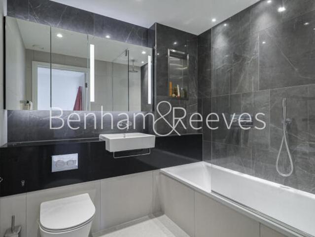 3 bedroom apartment for rent in Marsh wall, Canary Wharf, E14