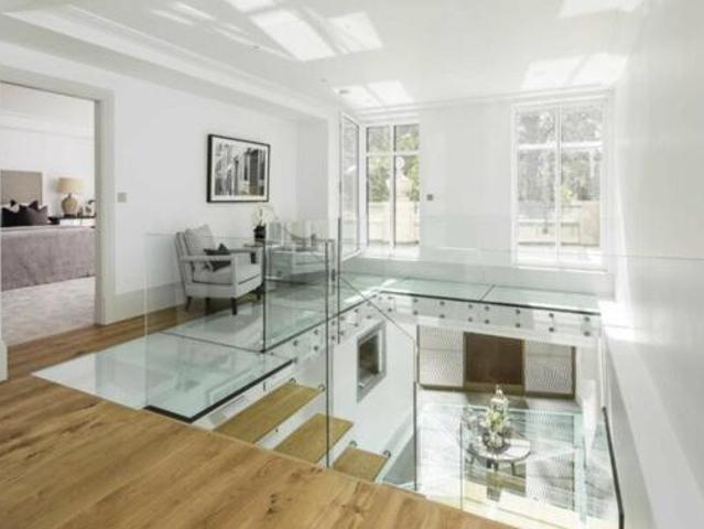 3 Bedroom Apartment For Rent In Mayfair