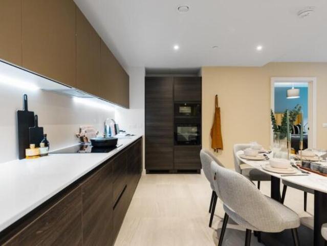 3 bedroom apartment for rent in Mcewan Walk, Edinburgh, EH3
